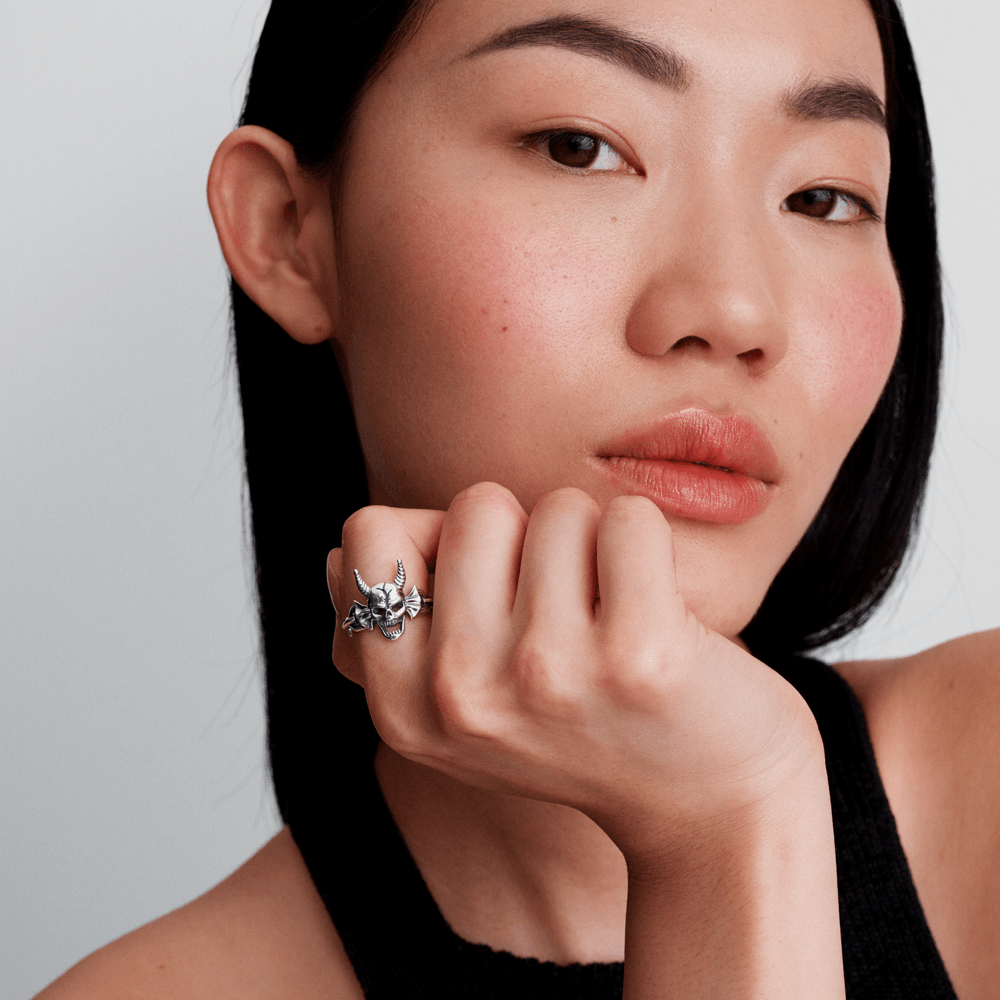 Anillo Hellfire Club de Stranger Things